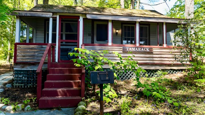 Tamarack Cabin On Glen Lake - Glens Falls, NY