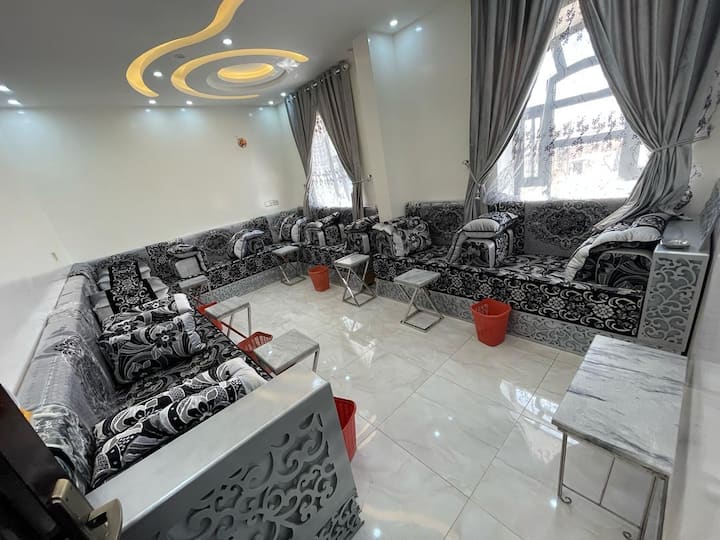 22 Mayo Apartments - Sana'a
