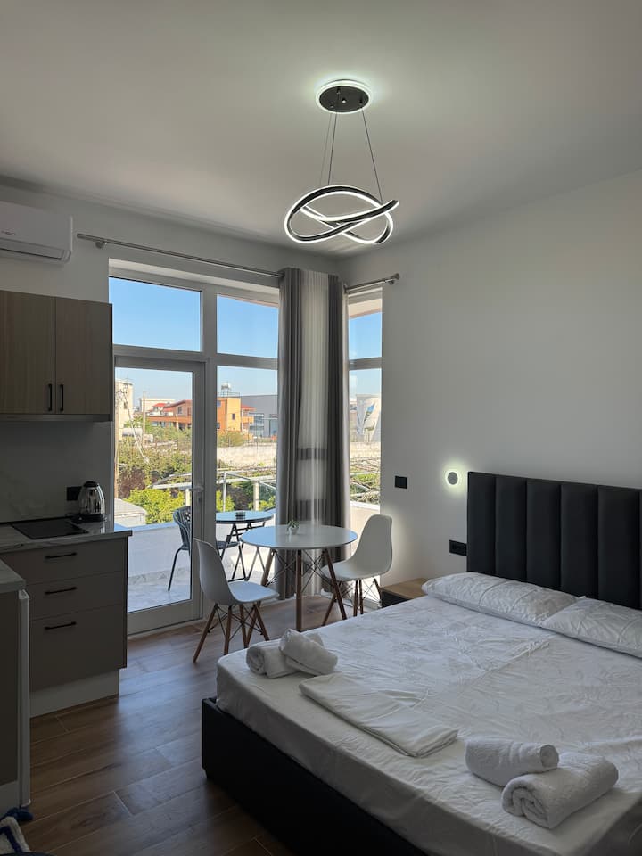 Vila Mehmetaj
Double Room 102 - Durres