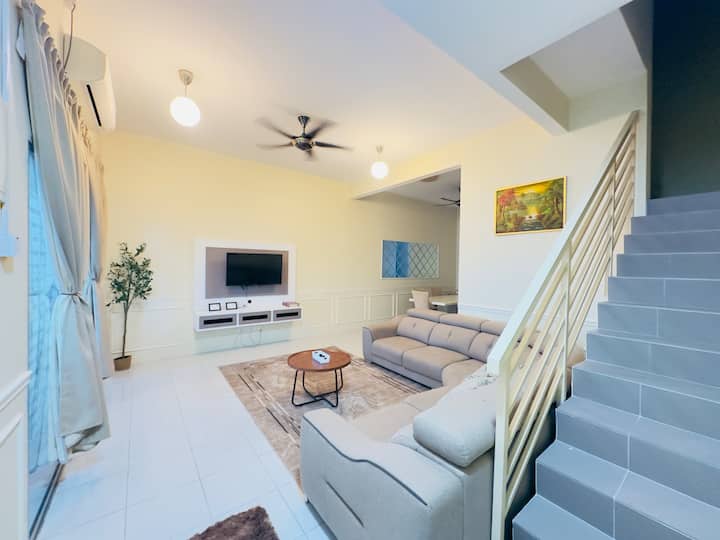 Nameera Stay @ Bandar Universiti - Seri Iskandar