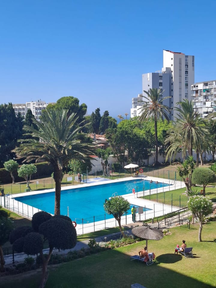 Beautiful Modern Flat Near The Beach & Pool - Benalmádena