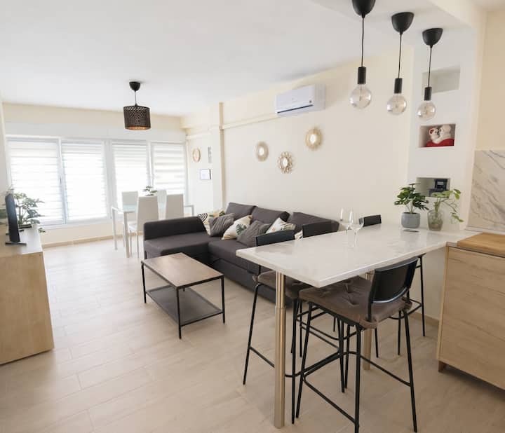 Beautiful Modern Flat Near The Beach & Pool - Alhaurín de la Torre