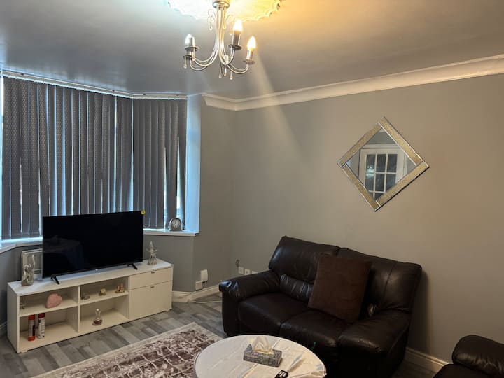Huge Discount Near To Leeds,bradford City Centre - Pudsey