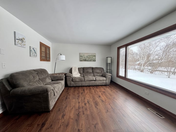 Lake Bemidji Dockside Retreat - Minnesota