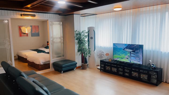 [합법]망원시장1분/망원역3분/홍대/4룸/2화장실/12인/짐보관/명동/바닥난방 - Seoul