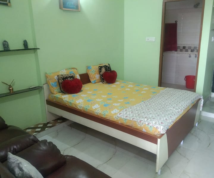 Studio Apartment With Kitchen - Bhopal