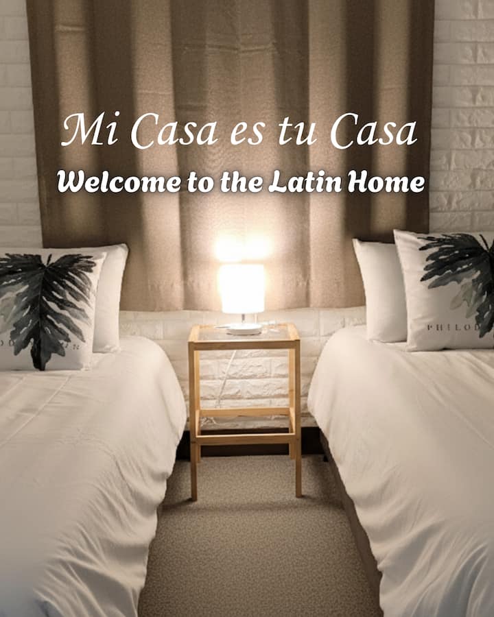 Latinhouse/합법숙소/전체공간 단독사용/홍대10분, 경복궁20분/공항버스6012번 - Seoul