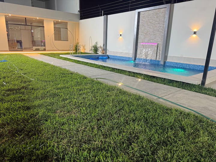 Casa De Campo Con Piscina - Piura