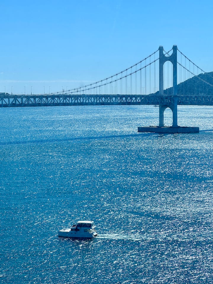 #광안리#Hotplace
#밀락더마켓
#광안대교
#일몰여운#신비야경
#일출감동#찐힐링! - Nam-gu