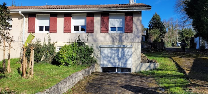 Maison Proche Bassin D'arcachon. - Mios