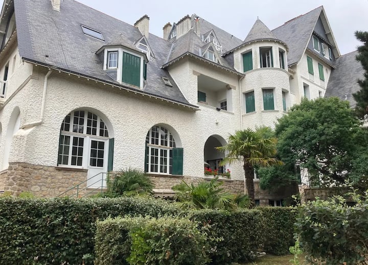 Central, Plage Et Verdure - Batz-sur-Mer