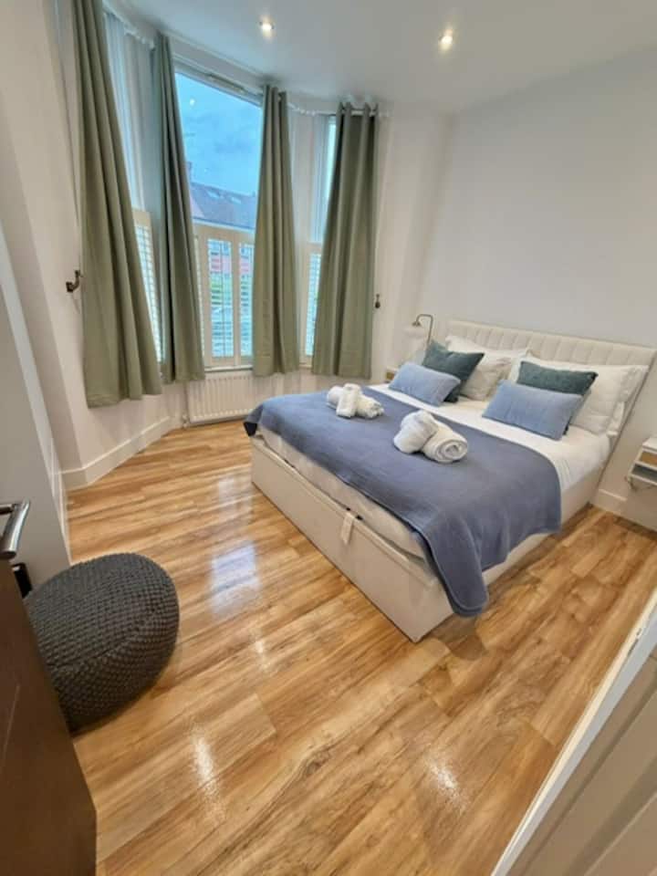 Elegant Period 1bedroom | Close To Trains, London - Hounslow