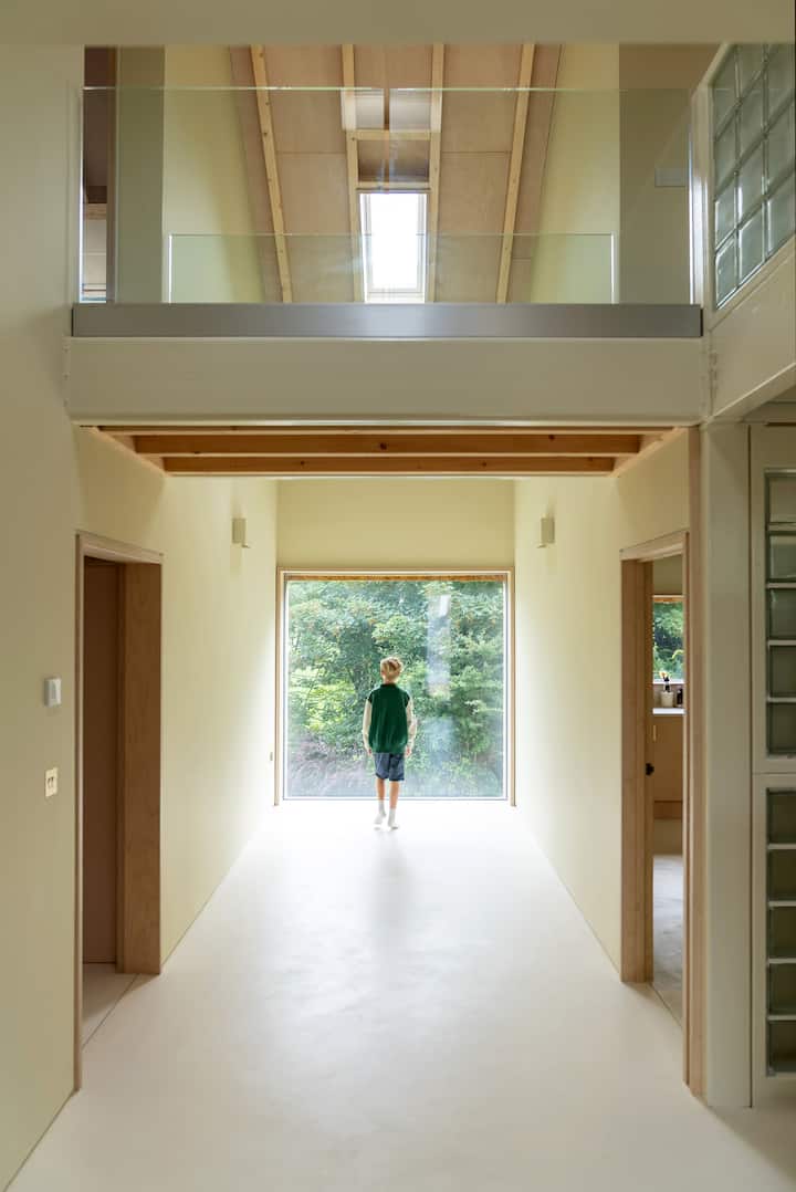 Architect Treehouse · Porthtowan Beach · Sleeps 12 - Porthtowan