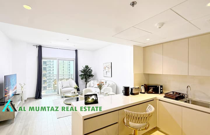 Beautiful Apartment Steps Away From Sea World Uae - Abu Dhabi Airport (AUH)