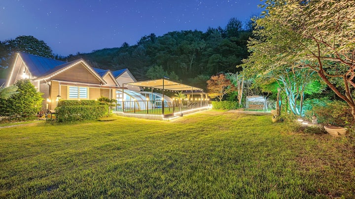 가평 풀화이트벨리/독채/특별한공간핀란드식사우나/개별수영장/불멍/바베큐룸 - 가평군