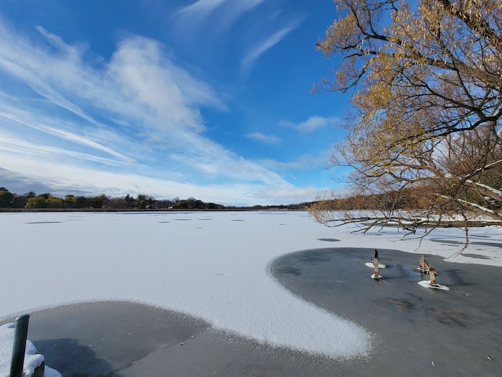 Watrfrt Cottage | Sunset Views & 45 Min To Toronto - Bradford, ON, Canada
