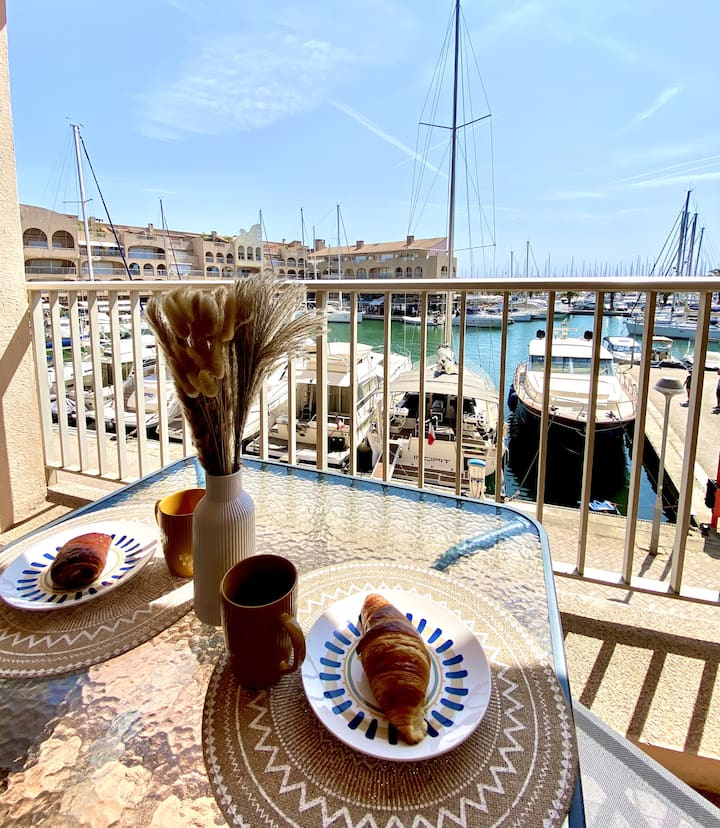 Azur - Réveillez-vous Face Aux Bateaux Du Port - Hyères