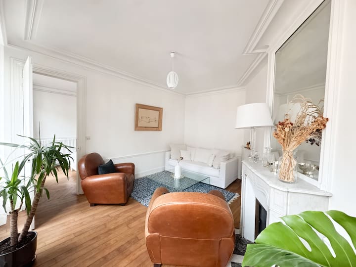 T2 Cosy Avec Ascenseur • Canal St-martin • Métro - Parigi