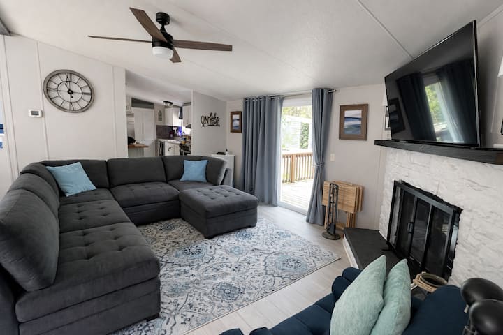 Capes Family Lakehouse - Denver, NC