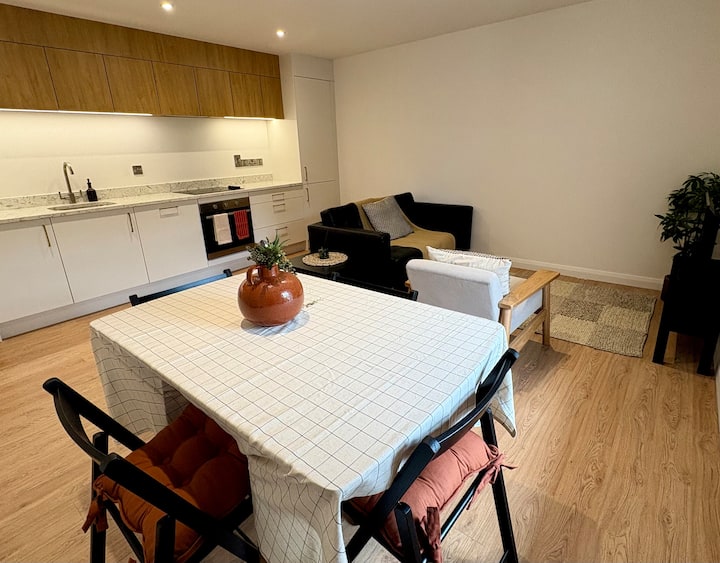 Coastal Nest ~
Central Stay In Ballycastle - Ballycastle