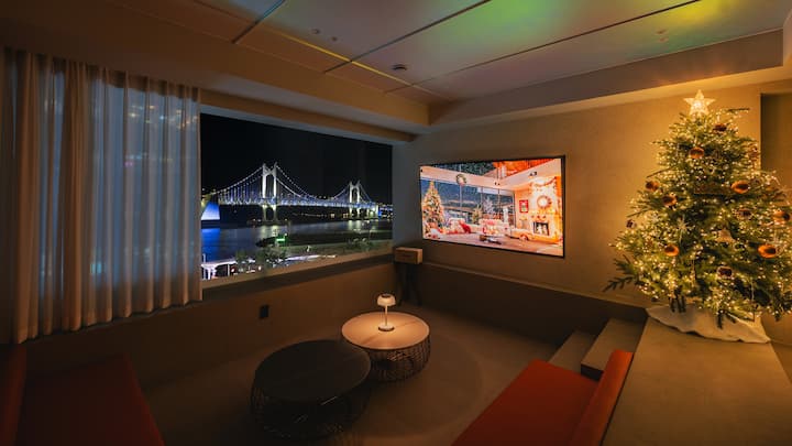 Bridge Suite | 신규오픈 | 최대 10인 단체 | 광안대교 오션뷰 풀빌라|자쿠지 - Busan