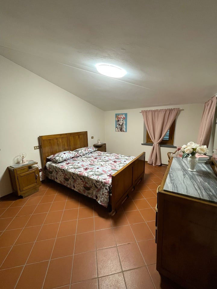 Casa Vacanze "Al Tasso" - Lucca, Alloggio Goccia. - Lucca