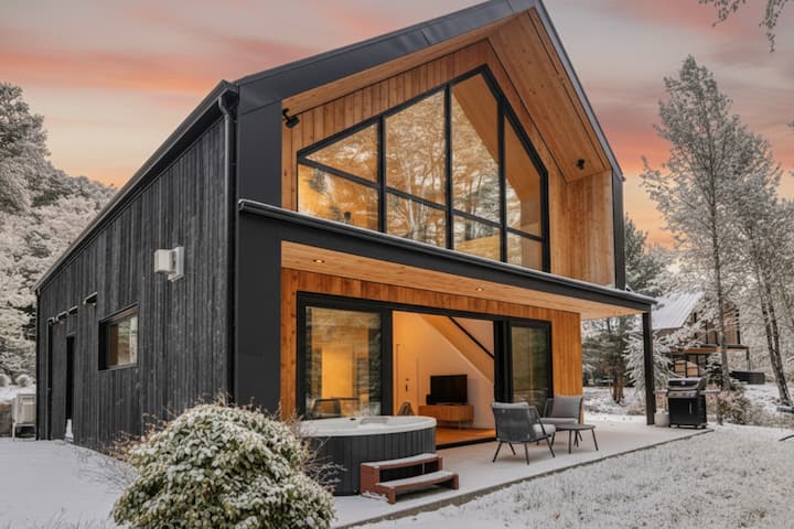 Snohaus 8 - Nordic Chalet With Hot Tub - Mont-Tremblant