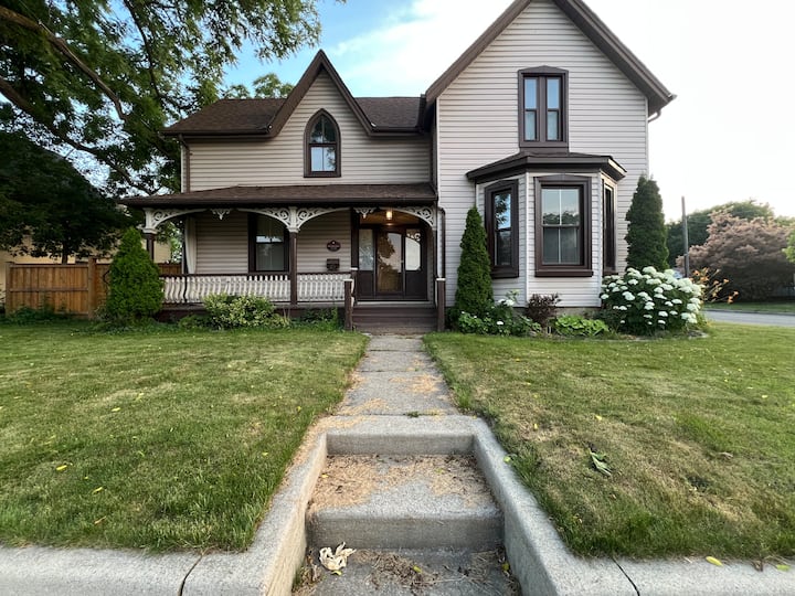 The Heritage House - Caledon, ON, Canada