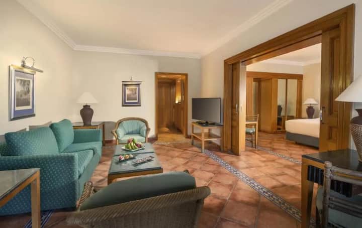 Desert Sun Meets Ocean Fun L 4 Rooms, Pools & Spa - Sharm El-Sheikh