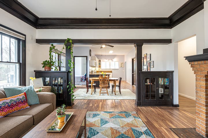 Birdhouse Craftsman On Quiet Street, Golf Course - Knoxville, TN