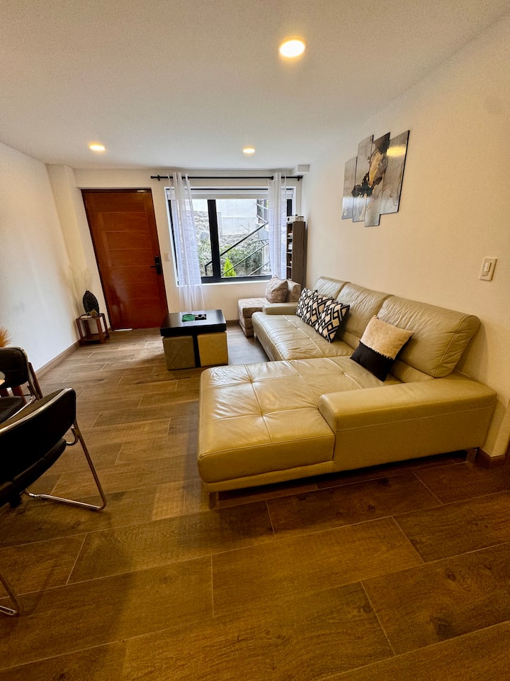 Cañuelas Suite – Condo And Cinema In Cuenca. - Cuenca