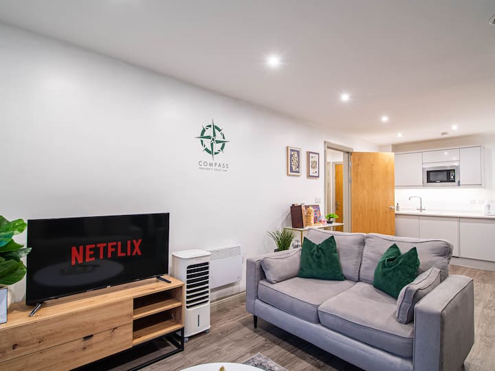 Modern Apartment By Leeds Arena & Uni - Leeds