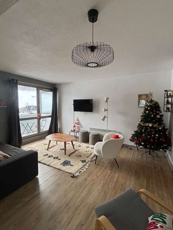 Très Bel Appartement, 8 Pers, Vue Pistes - Gourette