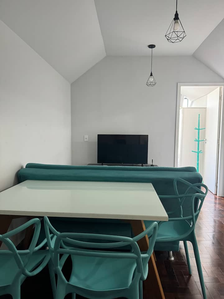 Lindo 2 Quartos, Funcional Rua Xv - Curitiba