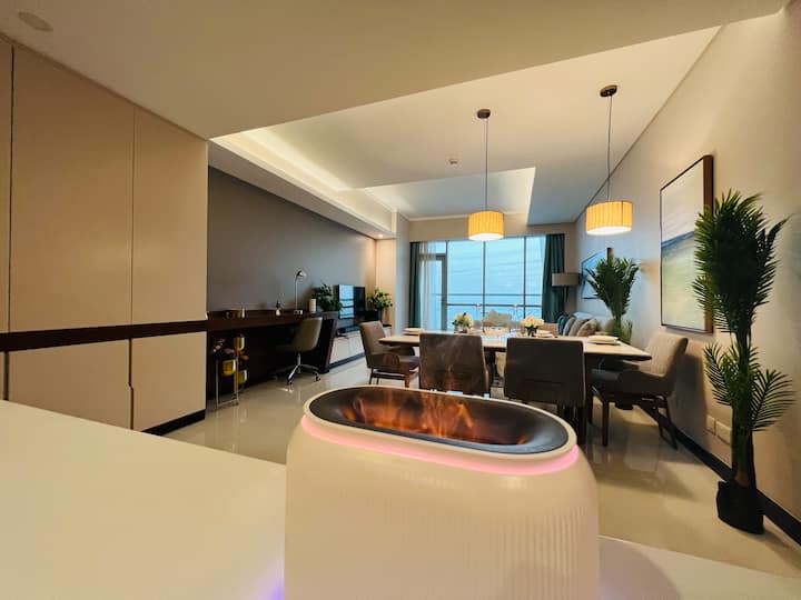 Luxury 3br Flat W/ Full Sea View - Manama