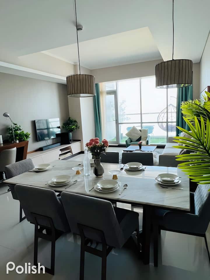Luxury 3br Flat W/ Full Sea View - Bahrain