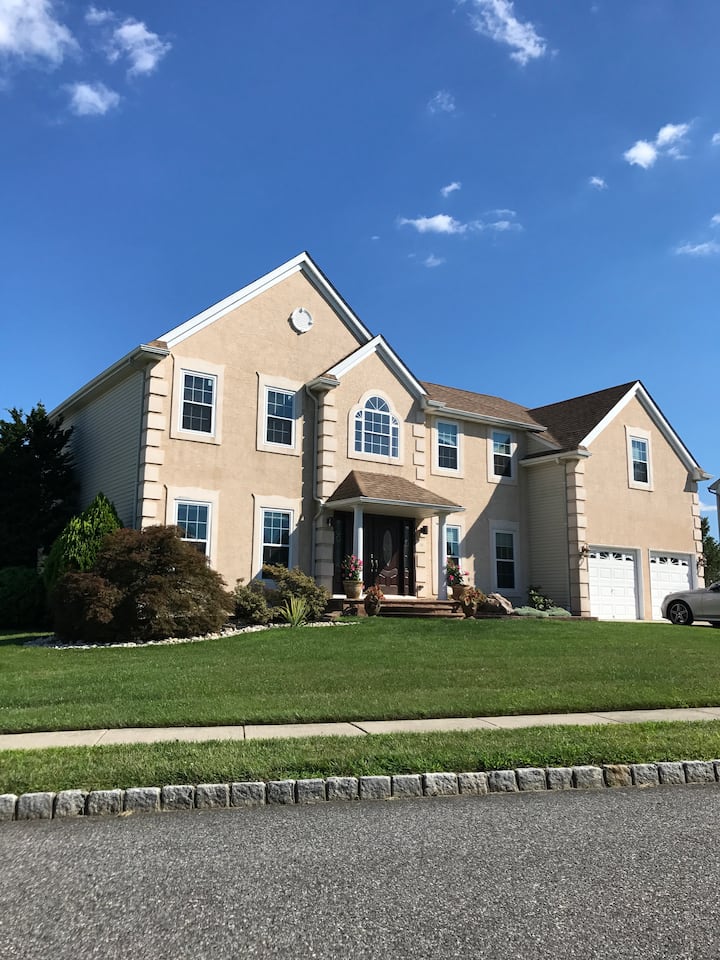 Paradise In Voorhees - Oliphants Lake, NJ