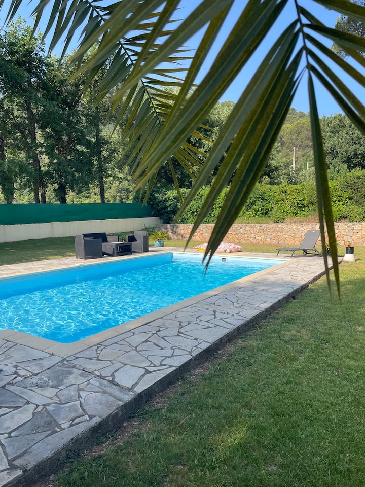 Villa Avec Piscine Privée, Grand Jardin - Draguignan