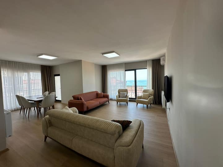 New, Clean, Big 3-bedroom House - Yomra
