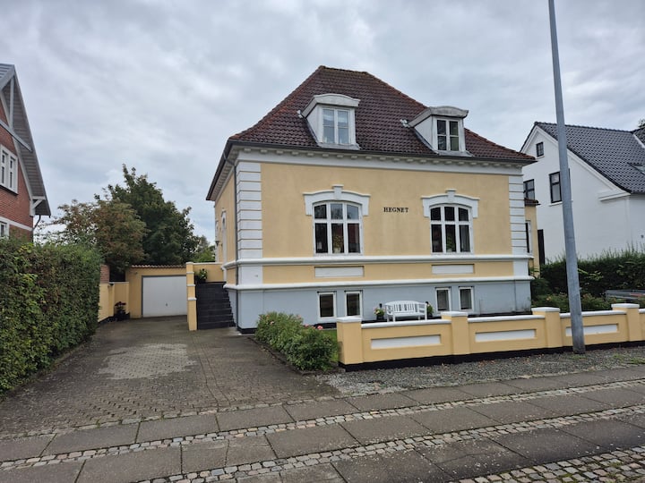 Hyggelig Studielejlighed I Hus. - Denmark