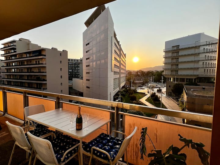 Grand Appartement
Proche Port Et Plages - Toulon