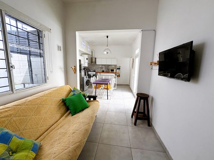 Barcelona, Tranquila Y Luminosa - La Plata