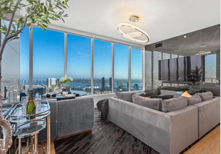 The 41st At Skylux – Iconic Panoramic Penthouse - Coronado, CA