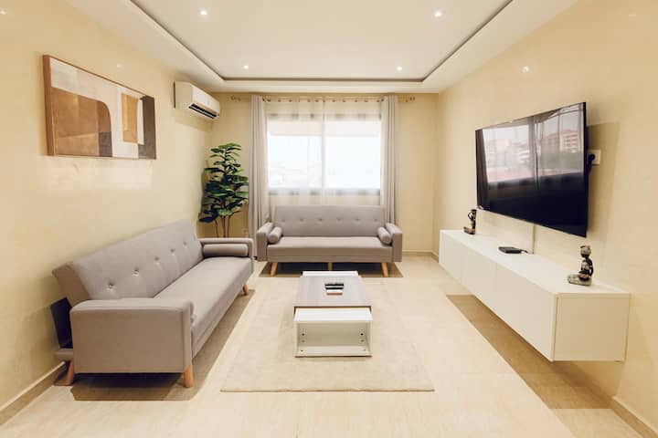 City Suite: Private Terrace + Free Airport Pickup - Abidjan