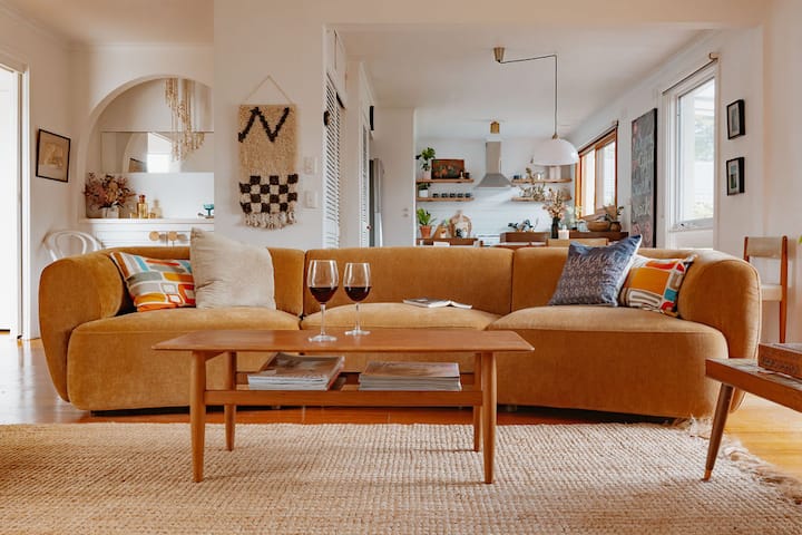 Slow Down At Collys | 150m Beach - Ocean Grove