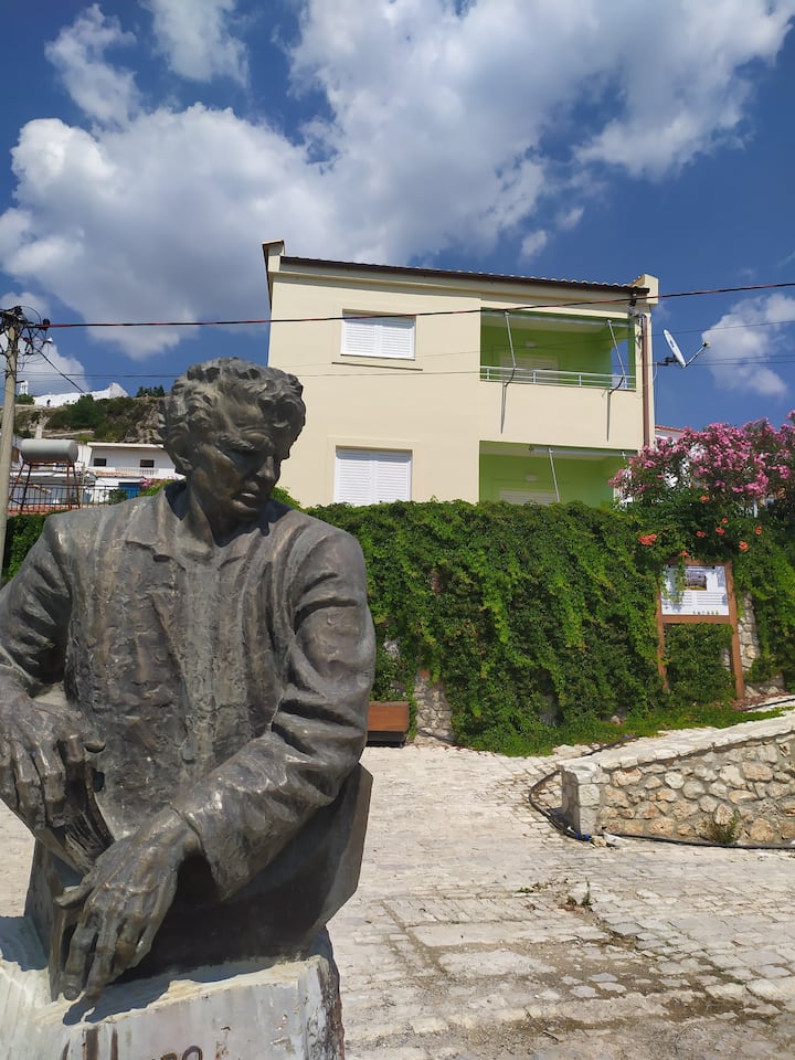 Fofo's Guesthouse - Dhërmi
