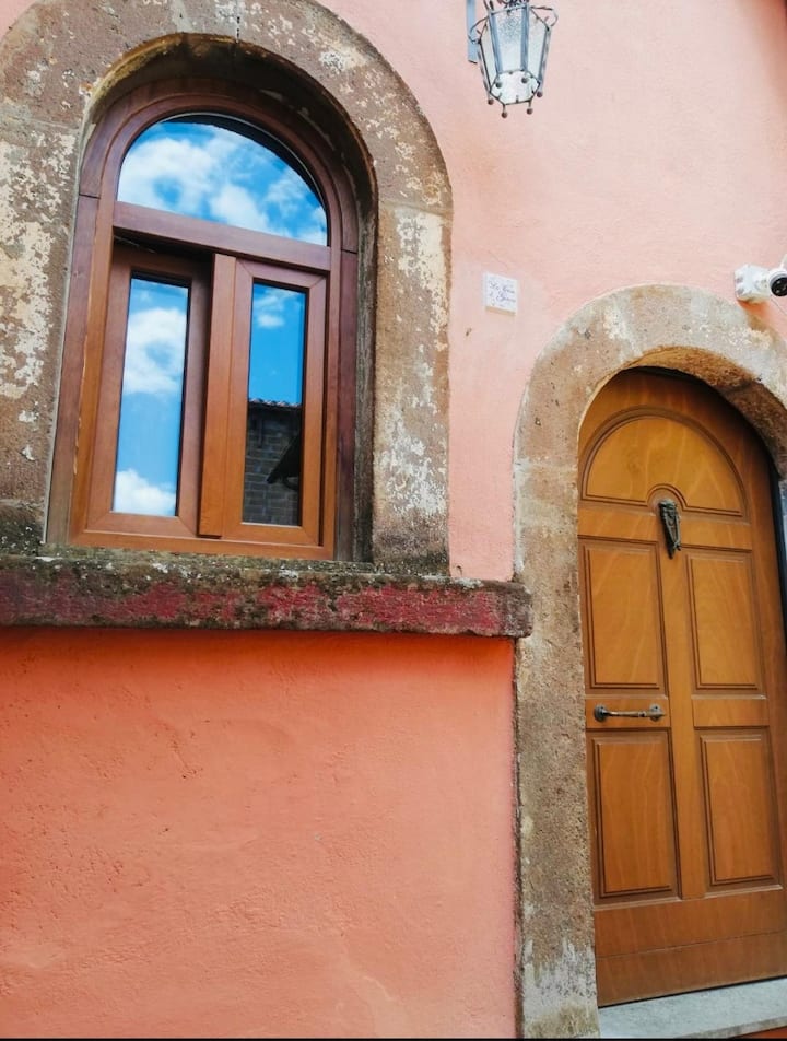 Grazioso Bilocale Centro Storico - Tuscania