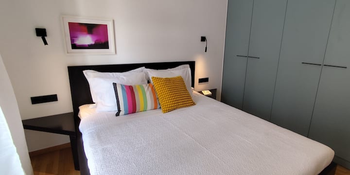 "Imagine" An Athenian Artistic Escape Apartment - Athene