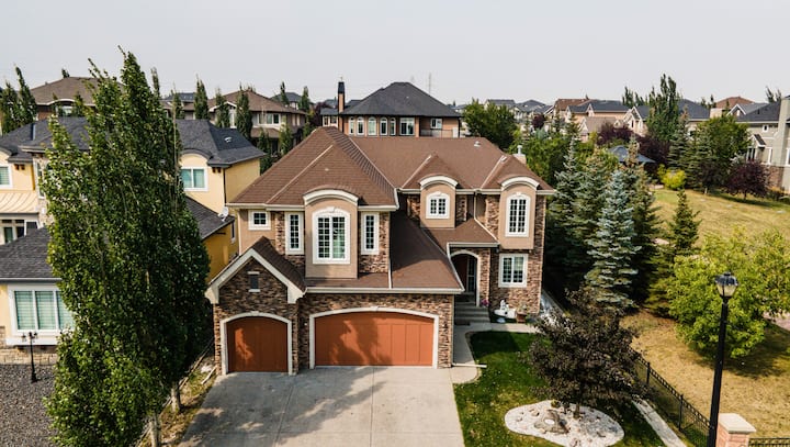 6 Bedroom House With Lake View - 체스터미어