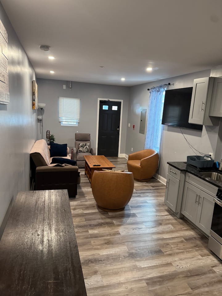 Dahlak Apartment - Bryn Mawr, PA